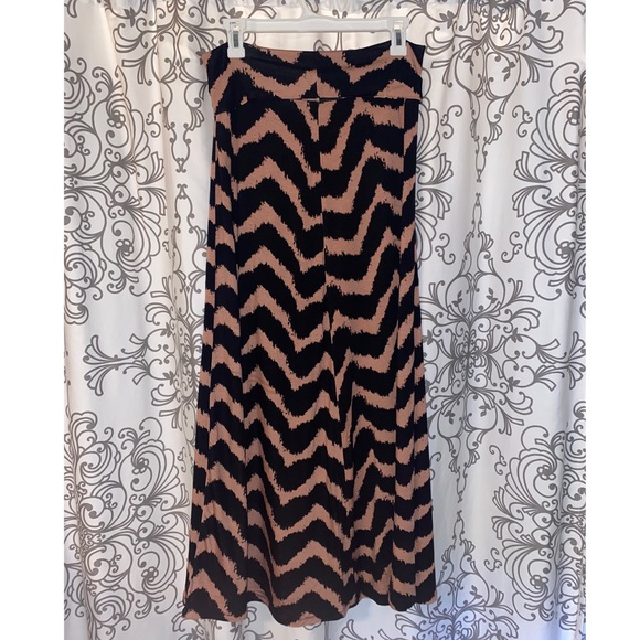 Windsor | Skirts | Windsor Black And Tan Maxi Skirt | Poshmark